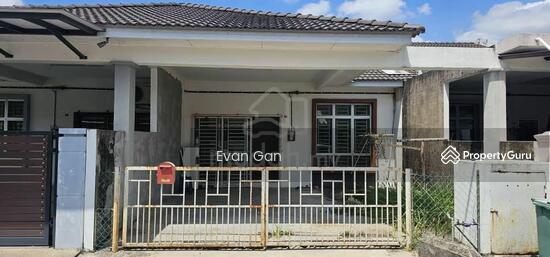 Terrace house at Taman Saujana Permai, Taman Saujana Permai, Taman ...