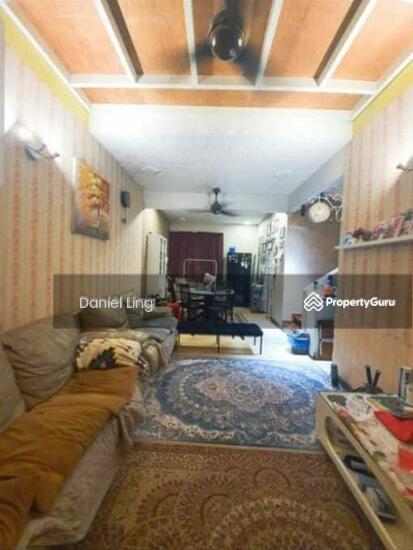1.5-storey Terraced House for Sale in Taman Perling (Perling) - Daniel Ling