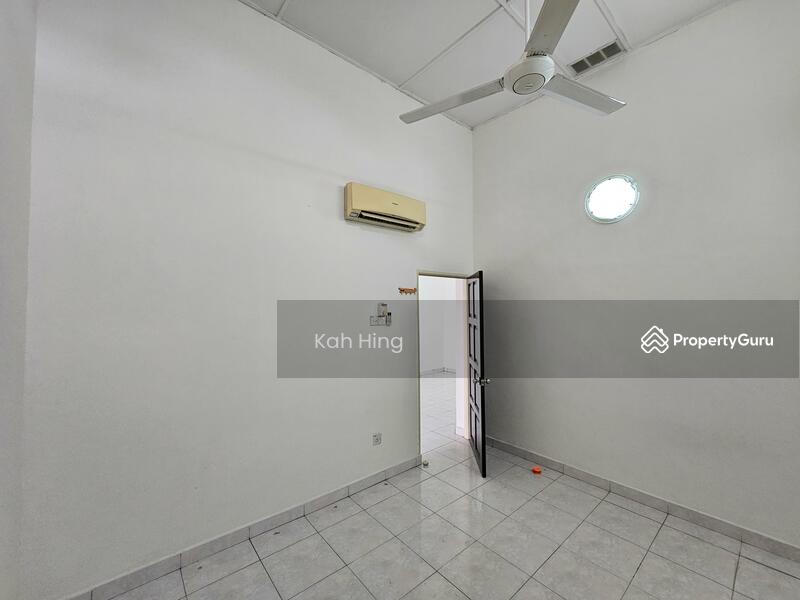 1-storey Terraced House for Rent in Seksyen 14 (Petaling Jaya) - Kah Hing