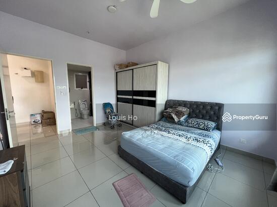 Condominium for Rent at La Thea Residences - Louis Ho