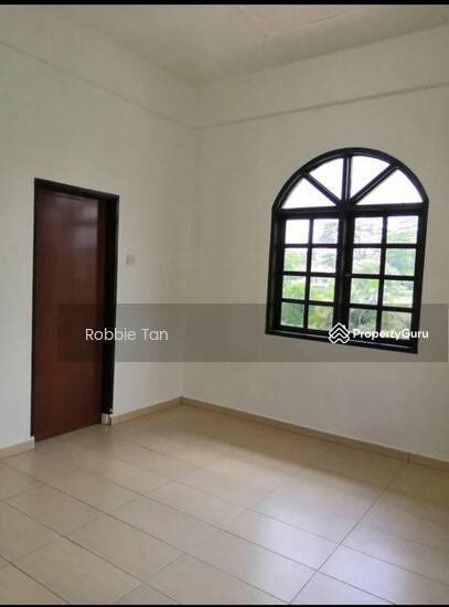 Semi-Detached House for Sale in Kampung Bahru (Johor Bahru) - Robbie Tan