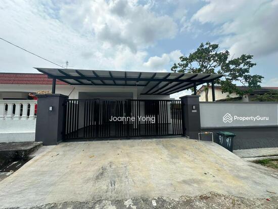 Semi-Detached House for Sale in Taman Bunga Raya (Masai) - Joanne Yong