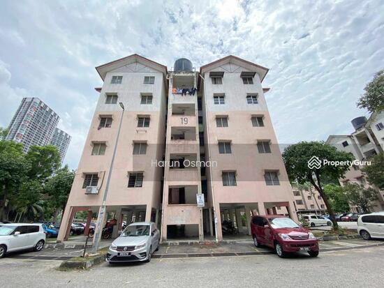 Flat for Sale at Flat PKNS Section 7 - Harun Osman