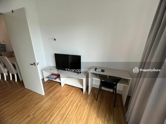 Service Residence for Rent at Armani Soho - Thanap Priyaa
