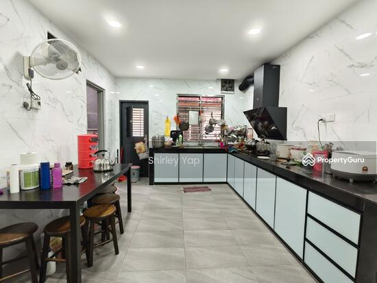 2-storey Terraced House for Sale in Nusantara Prima (Gelang Patah ...