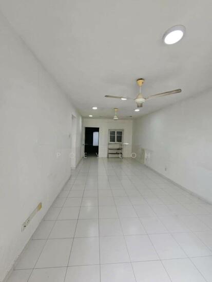 Condominium for Rent at Scott Towers @ Larkin JB - Poey Loh