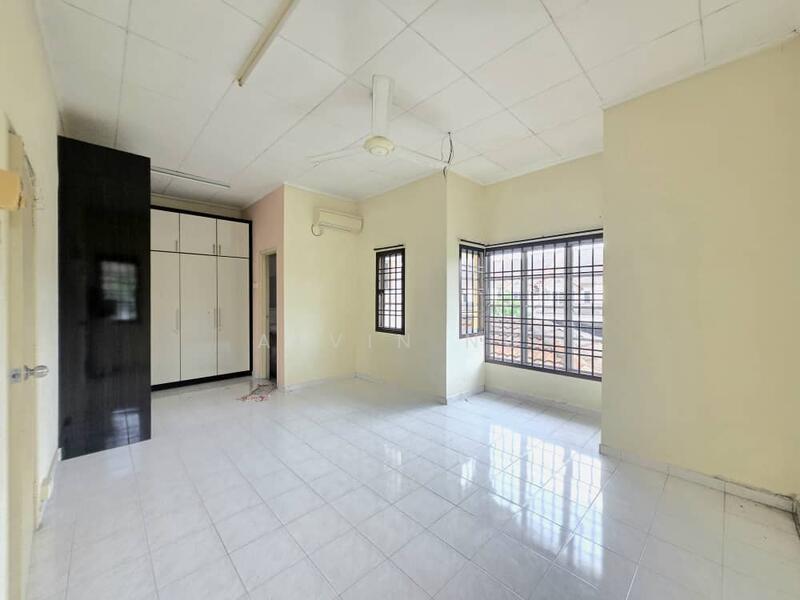 2-storey Terraced House for Sale in Mutiara Rini (Skudai) - Alvin Ng