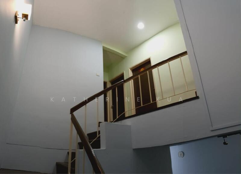 Terraced House for Rent in Usj 6 (Subang Jaya) - Katherine Kua