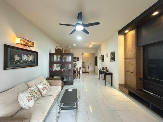 Condominium for Rent at Seri Maya Condominium - calvin Chin