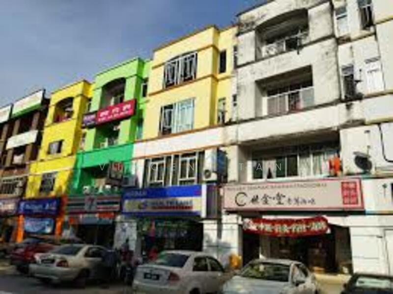 Shop for Sale in Bandar Puchong Utama (Puchong) - Vincent Tan