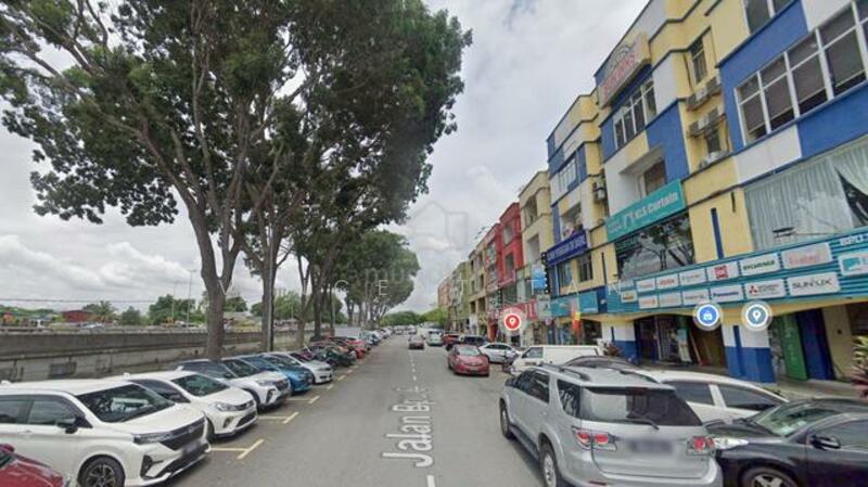 Shop for Sale in Bandar Puchong Utama (Puchong) - Vincent Tan
