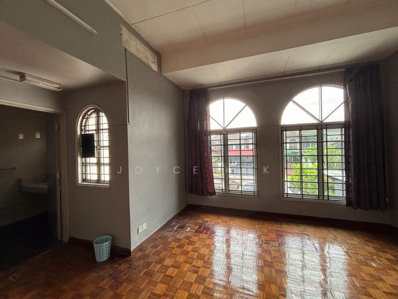 2-storey Terraced House for Sale in Usj 2 (Subang Jaya) - Joyce Kok